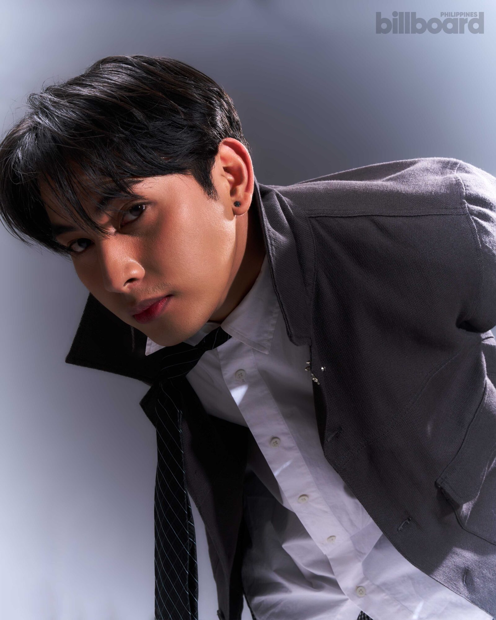 Scents of Stardom: Discover What Perfume Your Favorite Musicians Use