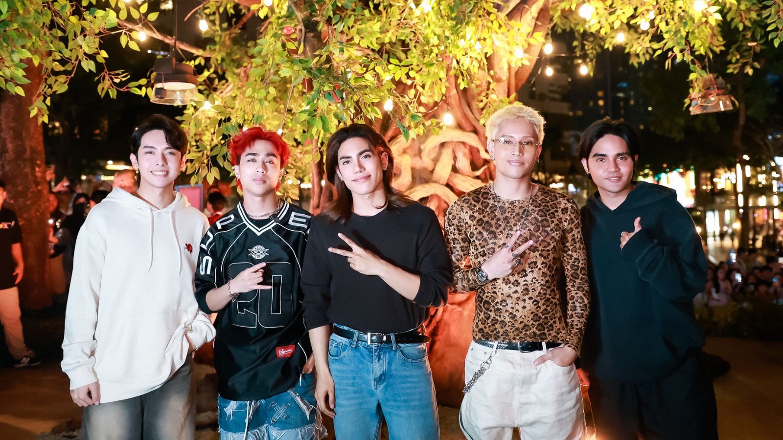 What To Expect At SB19's The 'Simula at Wakas' Experience